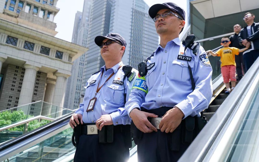 上海浦东警方特种机动队(SERT)