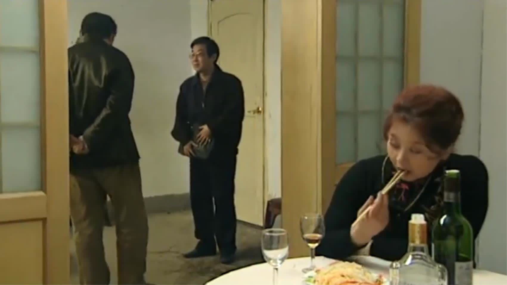 龙年档案:县委书记无法无天,竟在家公然卖官,万直接升副科级