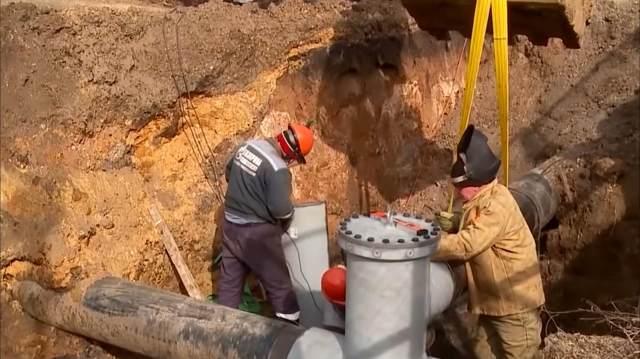 原来天然气管道是这样安装的,解除了我多年的疑问!