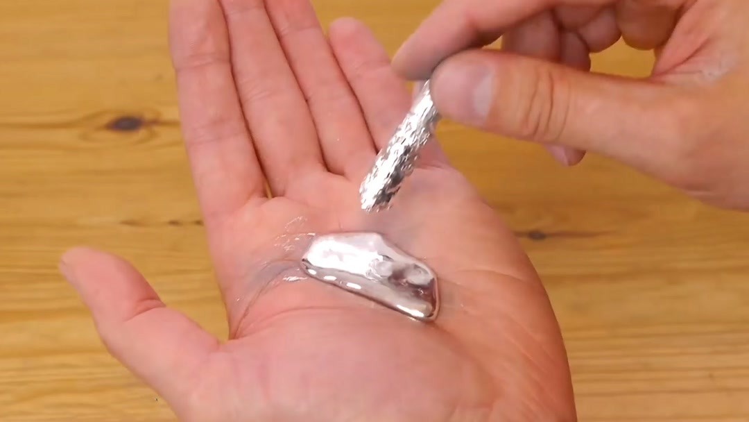 手心可以融化金属?效果和水没差别,是什么原理?