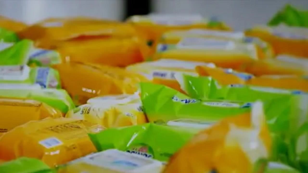 吃完东西用湿巾擦手不安全?看完整个过程,你怎么认为