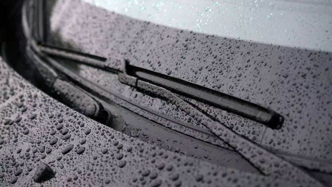 汽车雨刷如何安装?