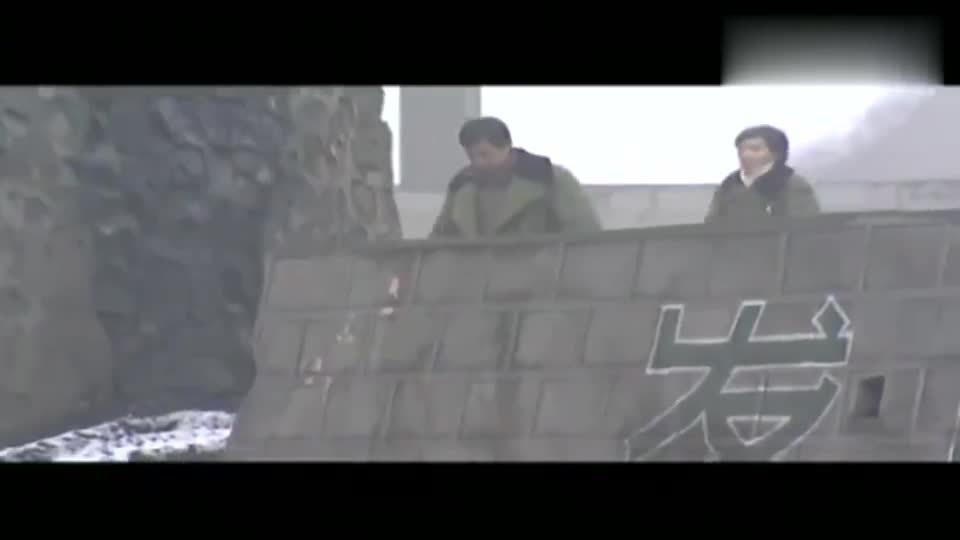 龙年档案:叶眉整天缠着罗成,这对搭档真是有意思啊