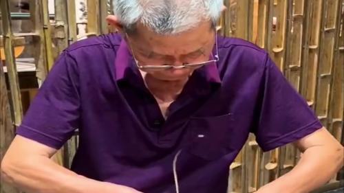 这二维码不是打印出来的,网友:还能扫出来?