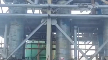 强制循环石墨蒸发器两套 5吨三效一套 10吨双效一套 基本全新