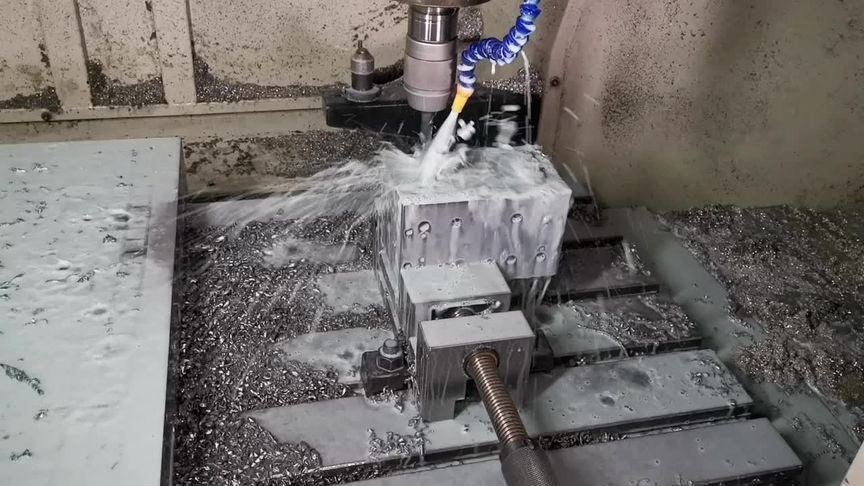 #cnc加工 #模具制造 #智能制造 #精密加工 #自动化设备