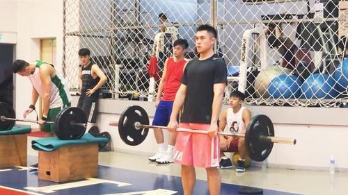 探秘专业篮球运动员怎么进行训练?