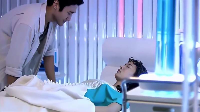 转身:妻子抢救无效死亡,老公紧握妻子手,下秒发生奇迹!