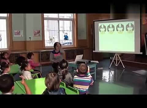幼儿园公开课小班数学《小熊请客》优质课视频