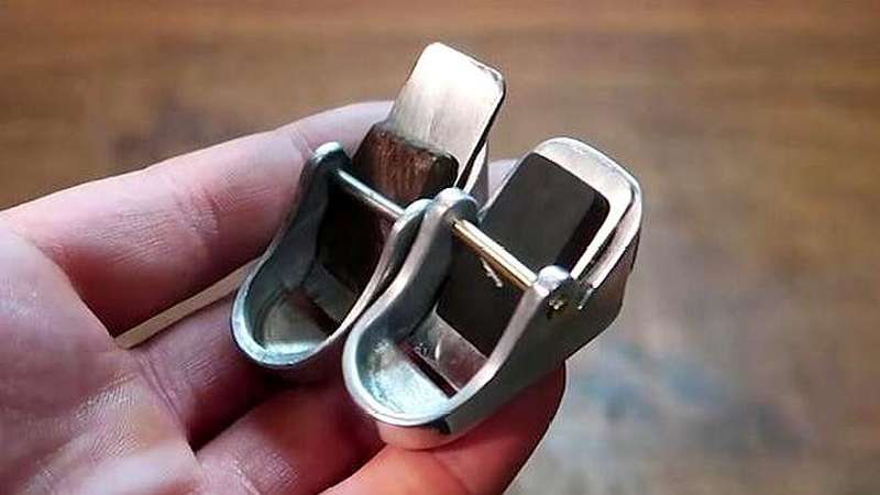 看看国外大叔如何铸造“手指推刨”,第一次见,长见识了