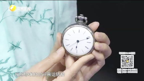 老钟表匠带来迷你南京钟,内部结构极其精密,这做工实在不一般