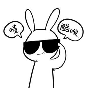 她最爱看苦情剧 
