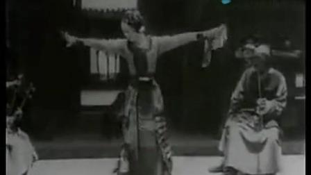 清末社会真实视频影像 土豪看戏 乞丐乞讨! _8