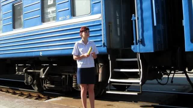 中国游客上俄罗斯火车,需交50卢布给俄罗斯列车员,凭什么?