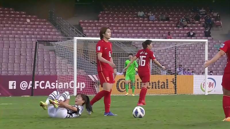 63. 中国女足在两球落后的情况下,下半场连扳三球,绝杀韩国女足