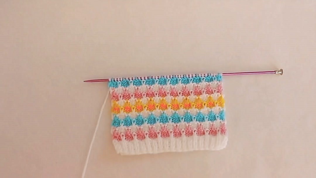 毛线编织教程,彩色豆点图案的编织方法,学习起来很简单!