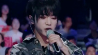 我想和你唱:华晨宇和素人合唱《我管你》,燃爆现场,小哥哥好帅