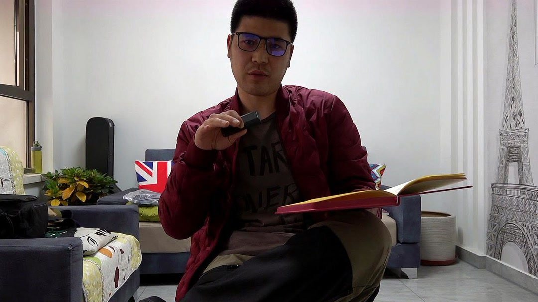 一线网红、自媒体、创作者拍摄神器,索尼AX-700最详尽的评测解说