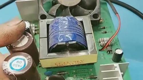 电动车原装充电器坏了不要扔,其实维修很简单