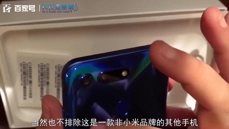 【疑似红米旗舰机曝光:卢伟冰“秒换”微博图片】31晚,卢伟冰发了一...