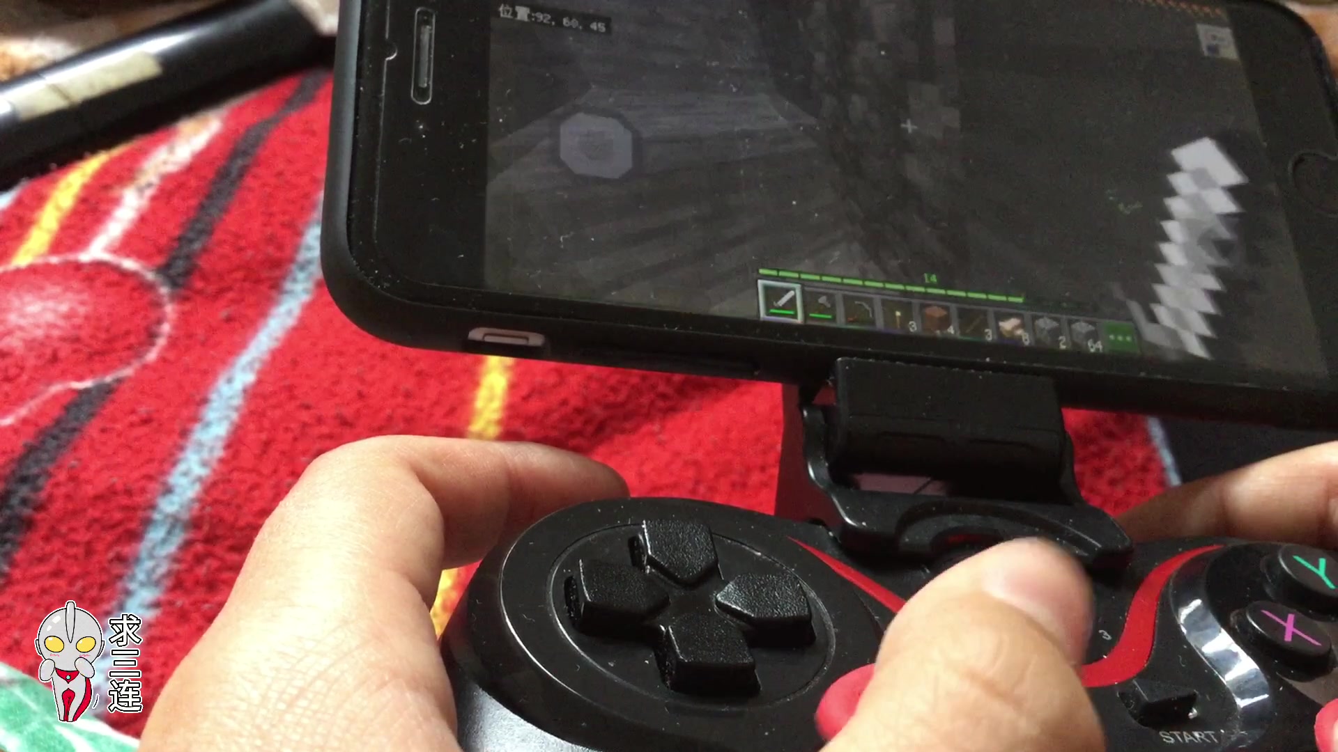 游玩我的世界和谈论这个手柄