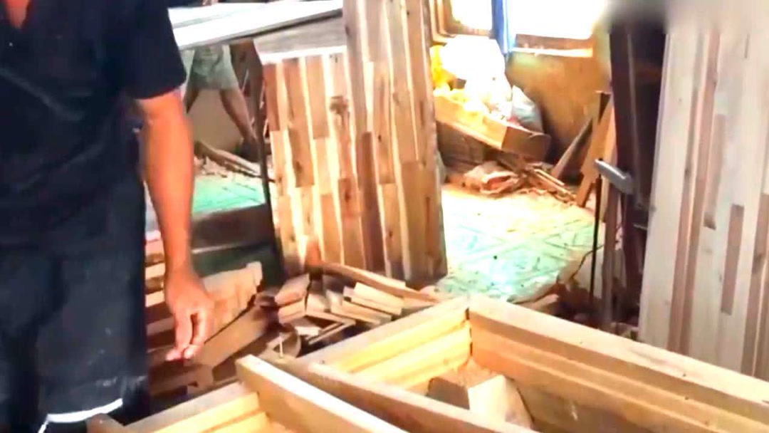 家具厂自称高手木工,给250多斤的客户制造床这质量能过关