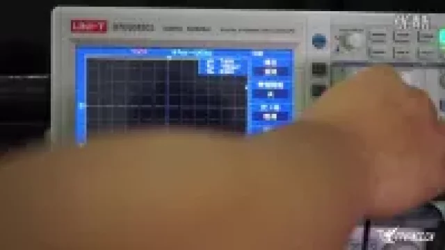 信号发生器产生PWM控制电机播放“两只老虎”