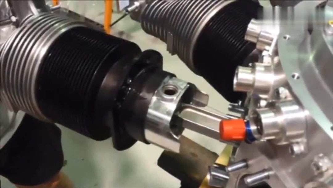 原来真实的飞机发动机就是模型的放大倍数,长见识了