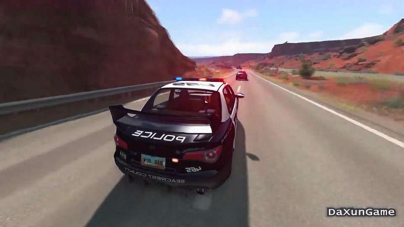 车祸模拟器:一般的警车想截停大脚怪越野车,可没那么容易