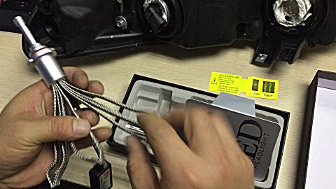 T8LED汽车大灯的安装方式,适应于9005、9006、9012、H8/H9/H11