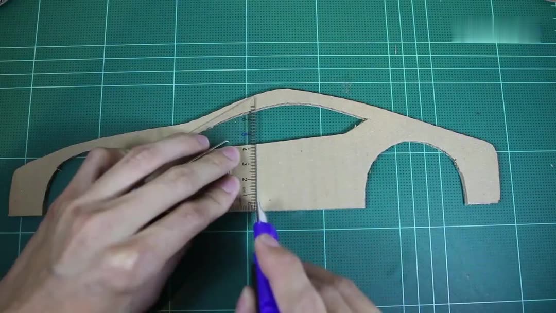 教你如何制作一个液压动力迷你小轿车,纯手工制作小创意