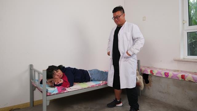 美女医院治痔疮,没想主治大夫是前夫,非要给截肢太逗了