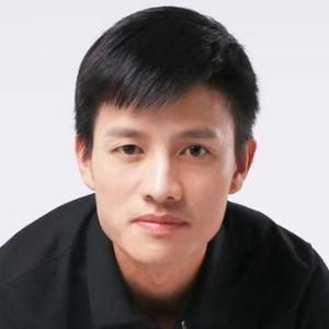 双趣体育谢教练 