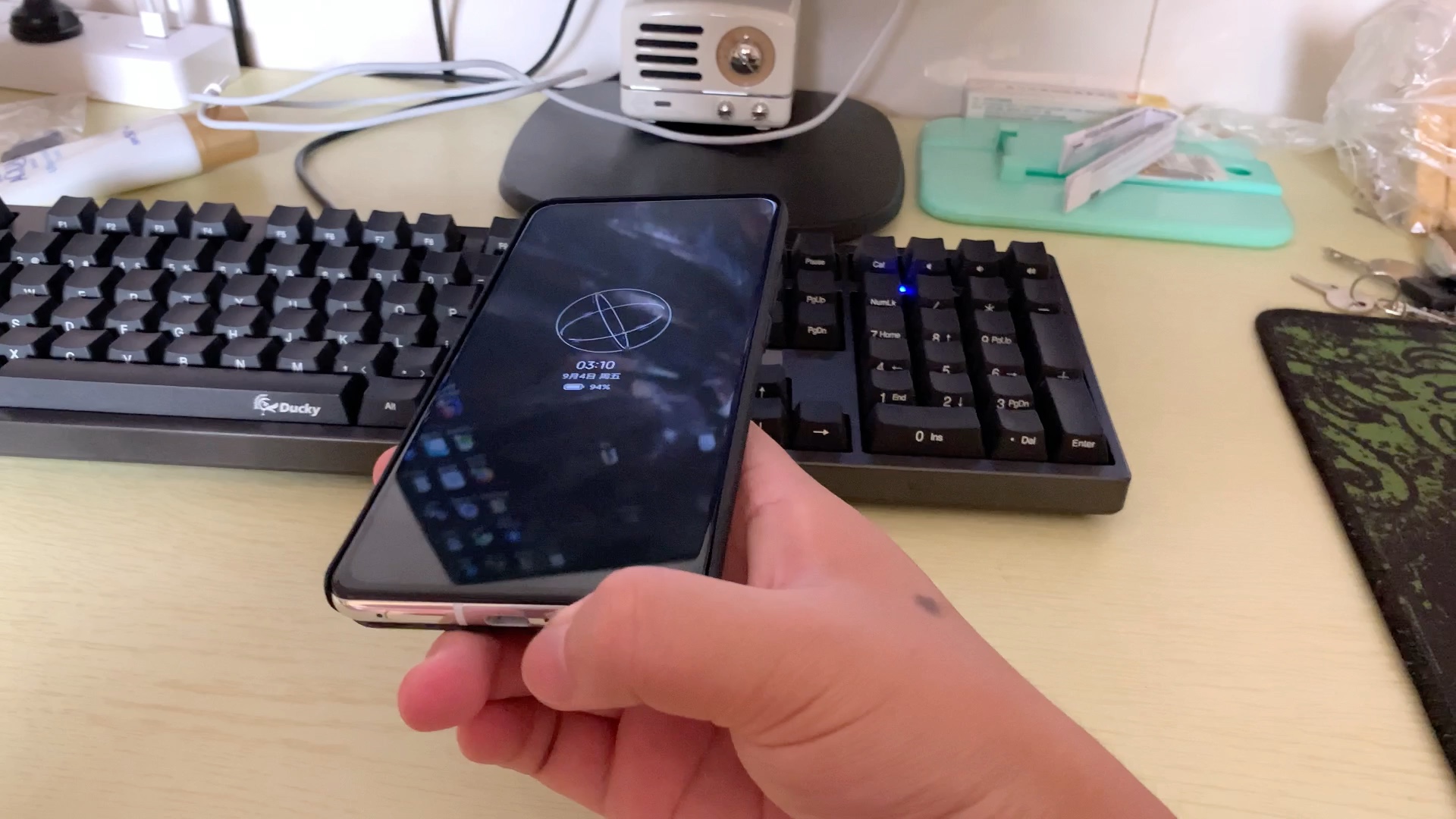 K30pro的硬壳 K30至尊版能否使用?