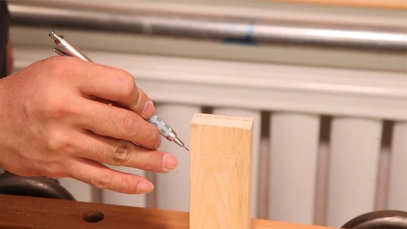 为梳妆柜从新做一个实木镜门(第二部分)