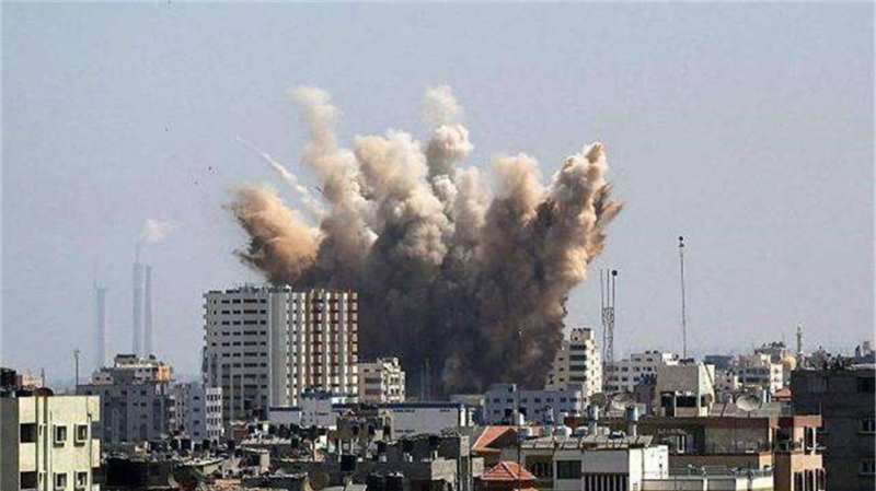 伊朗本土火光冲天,爆炸声接连不断传来,美国想靠战争实现连任?