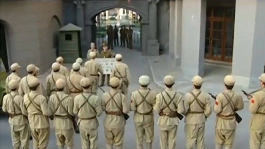 影视:中美开展驻地谈判,美领事馆阻拦,解放军直接派部队进入