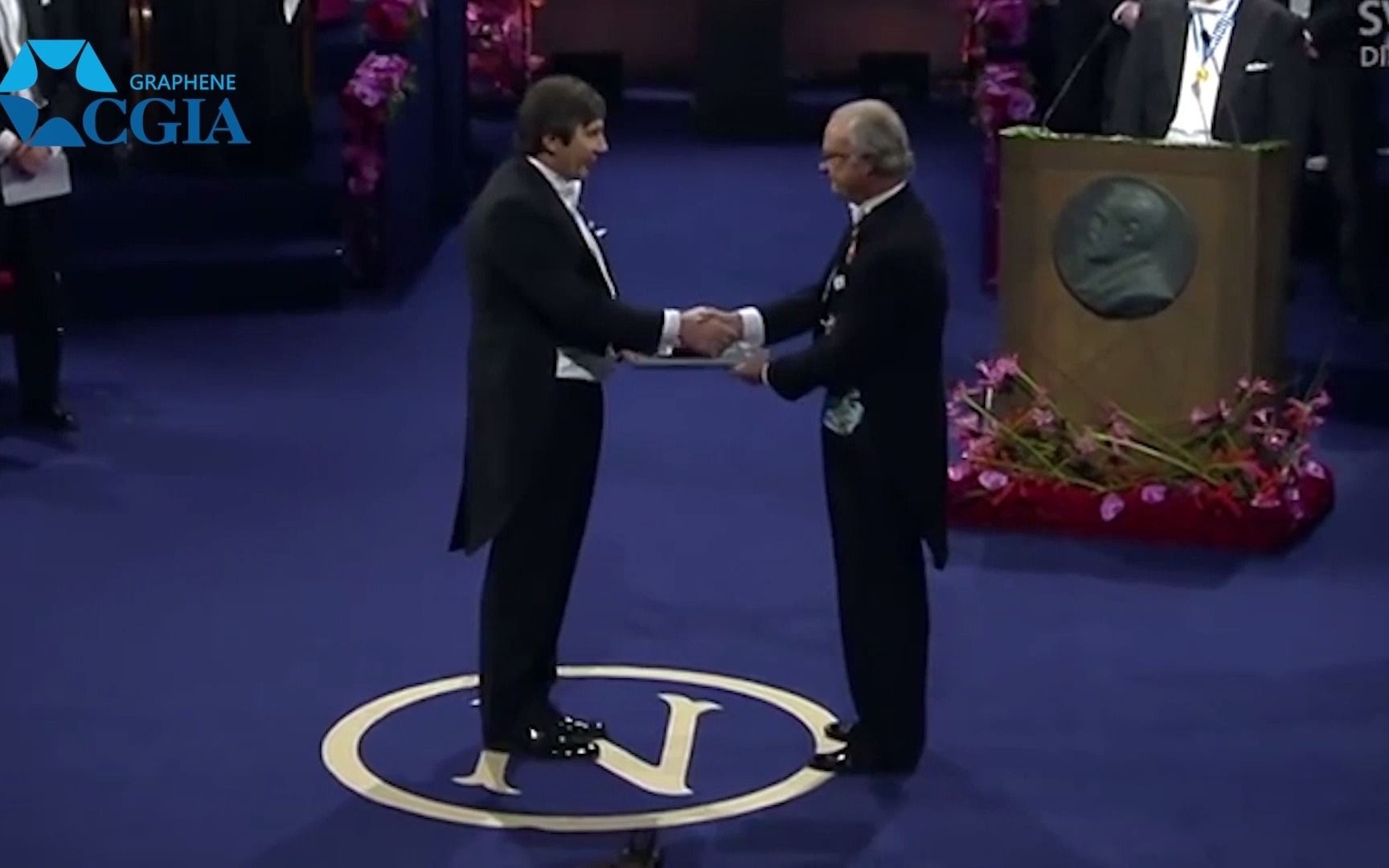 科学家的大脑洞!一卷小小的胶带,竟然可以制作石墨烯