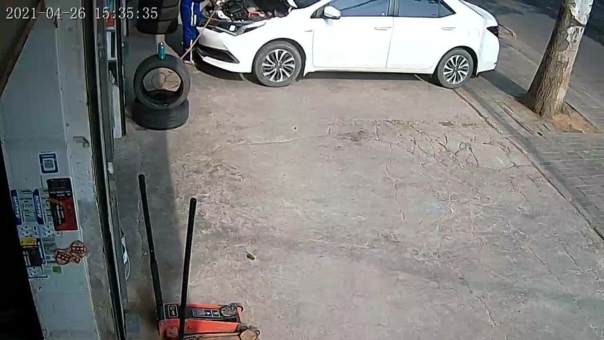 丰田卡罗拉保养更换全合成机油机滤,空滤空调滤芯 电瓶滤芯