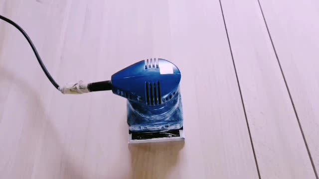 实木打磨砂纸不要跳号,是怎么回事?听听老木匠是如何说的