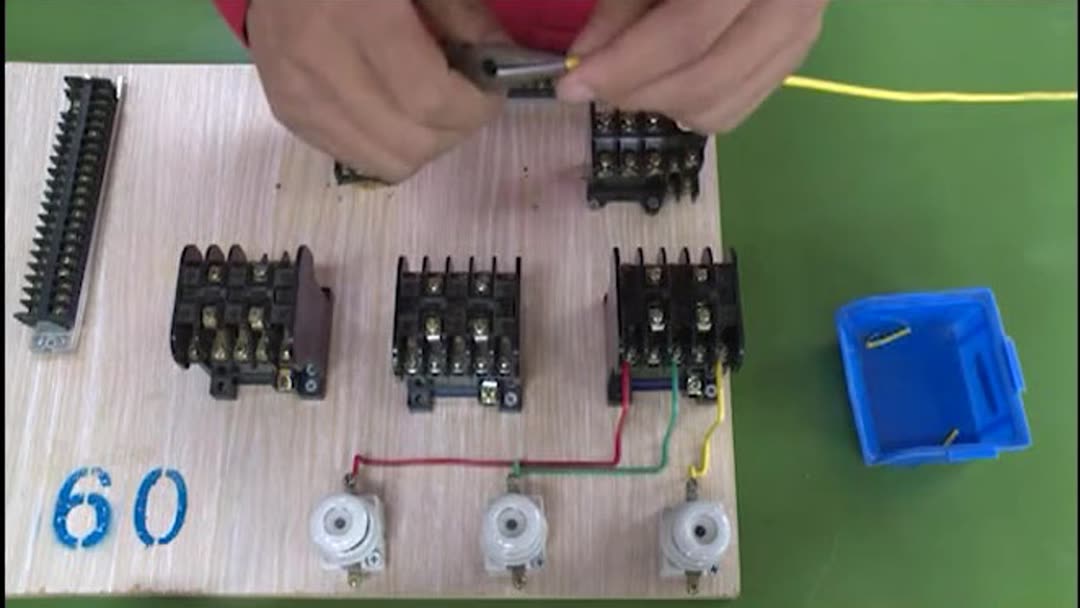 电动机点动控制电路的连接