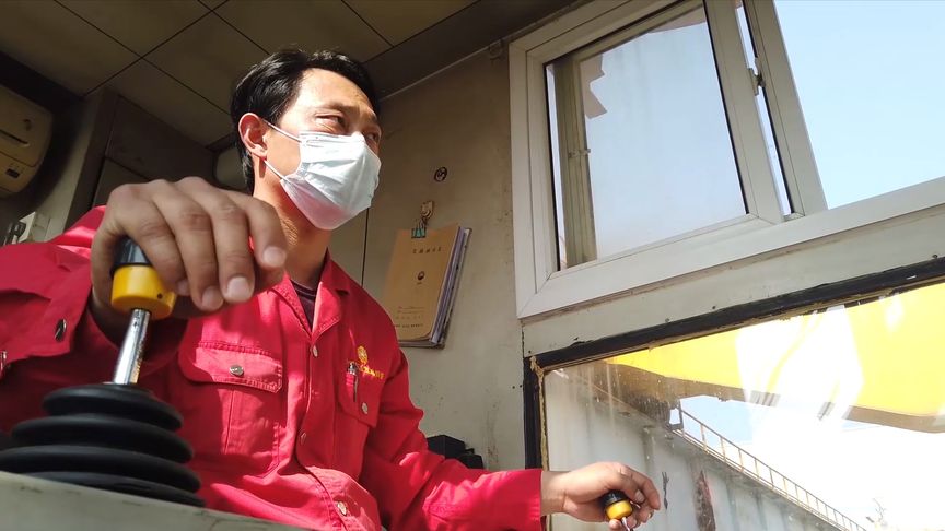 天车工王双:勤干苦干加能干 平凡岗位作贡献