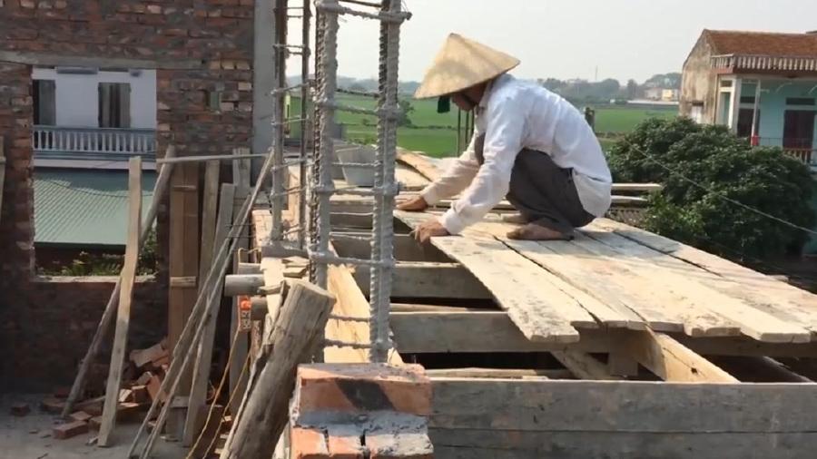 如何建造房屋建筑斜坡混凝土系统楼梯