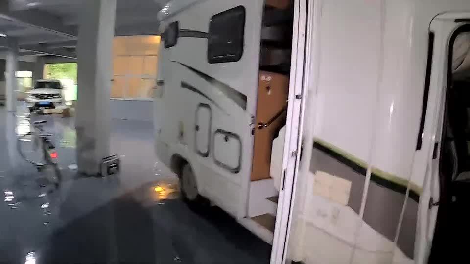 巴哥房车俱乐部发现四款二手房车,旧车置换新车再二改出售