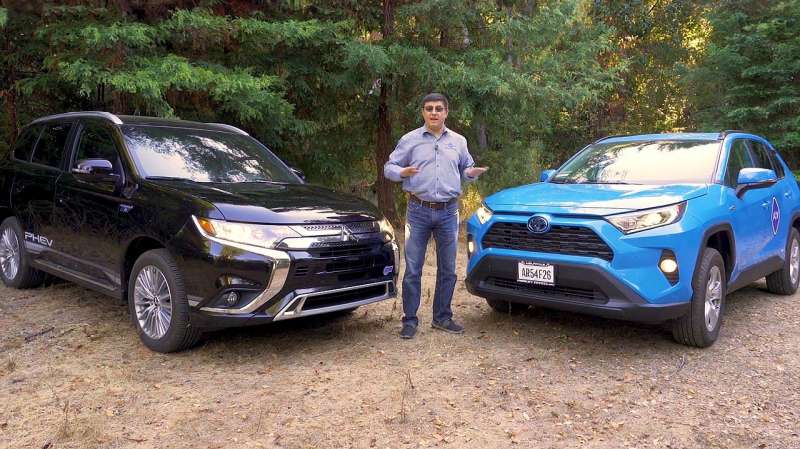 2020款三菱欧蓝德和丰田RAV4该怎么选?停一块对比一下就知道了