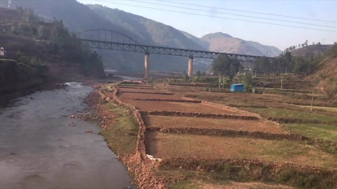来到云南,从成都到昆明的火车上,这座河上大桥是哪里,你知道吗