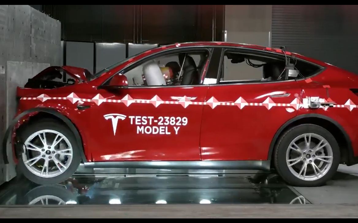 特斯拉Model Y安全测试 (特斯拉)