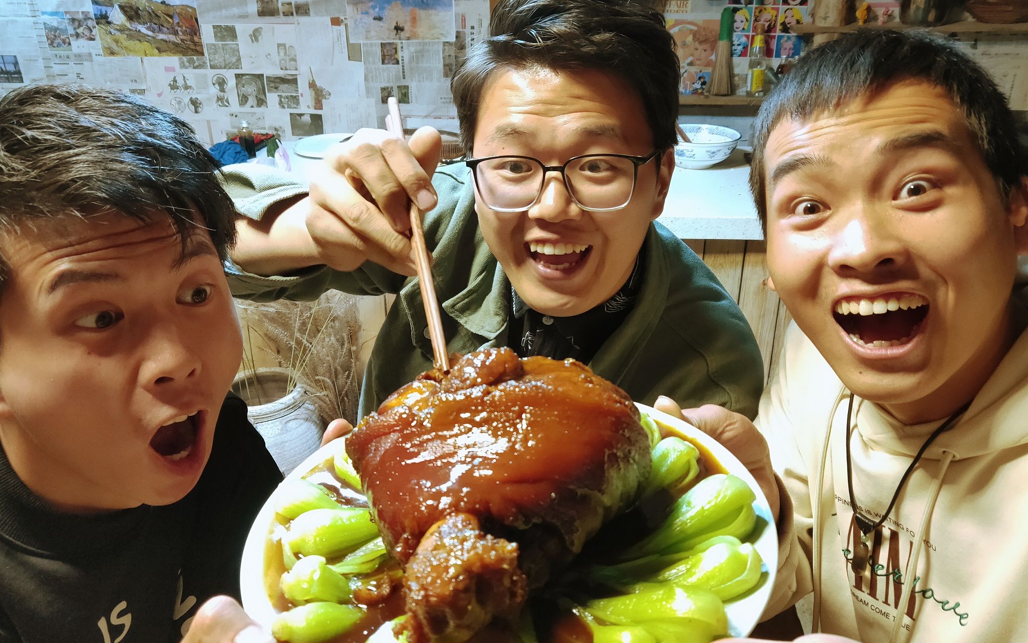 为了红烧肘子,纯手工做了一个实木长桌,成就感爆棚