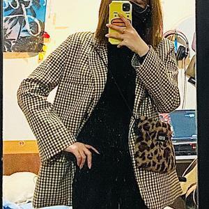 a李憨憨 