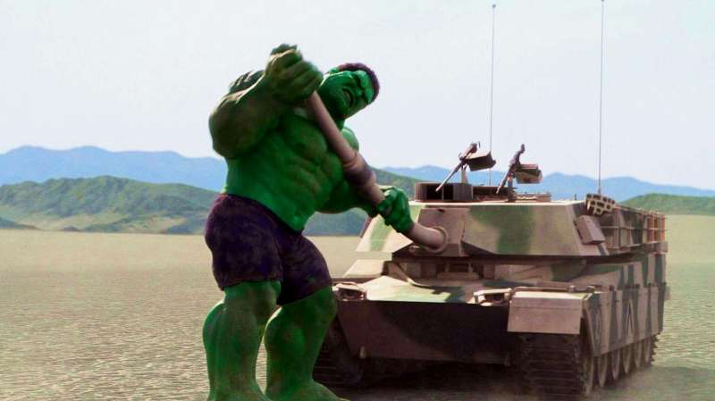 绿巨人被围攻,不仅掀翻装甲车,连坦克炮管都可以掰弯